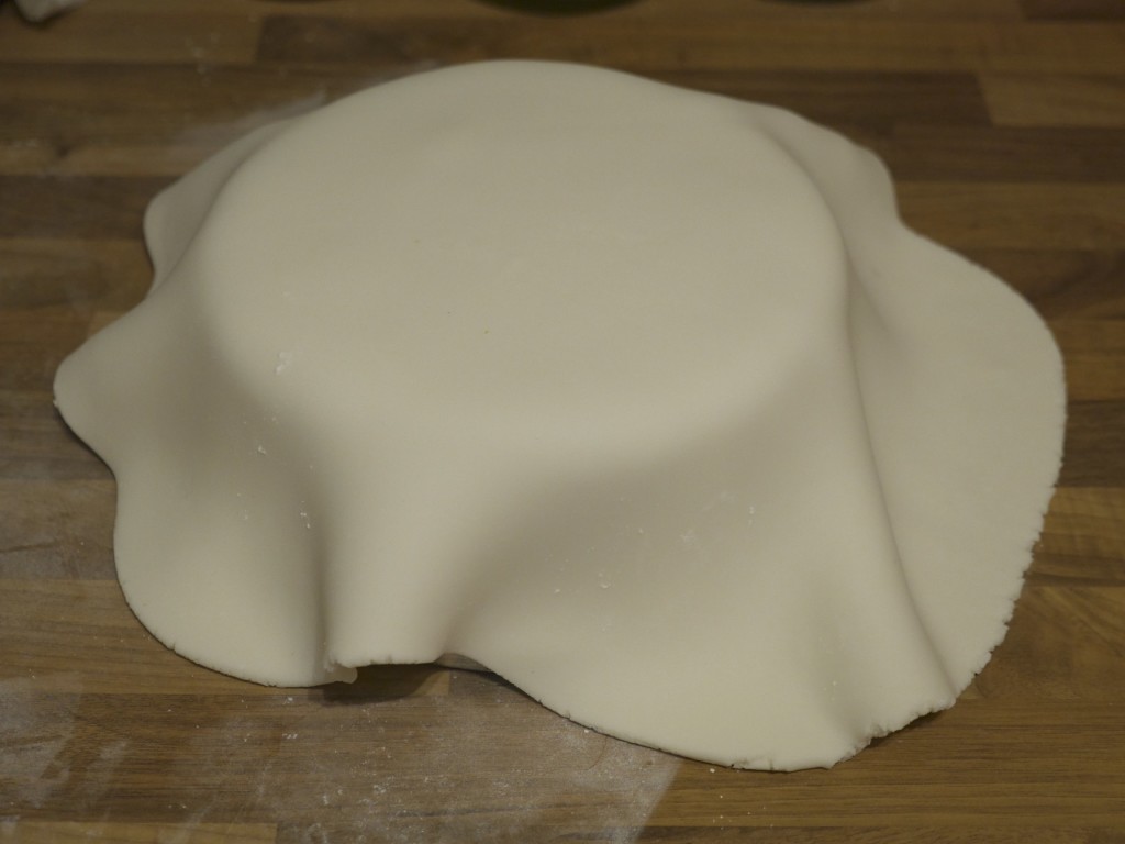 Applying Marzipan & Icing To A Cake: A Step-By-Step Guide - Oat Milk ...